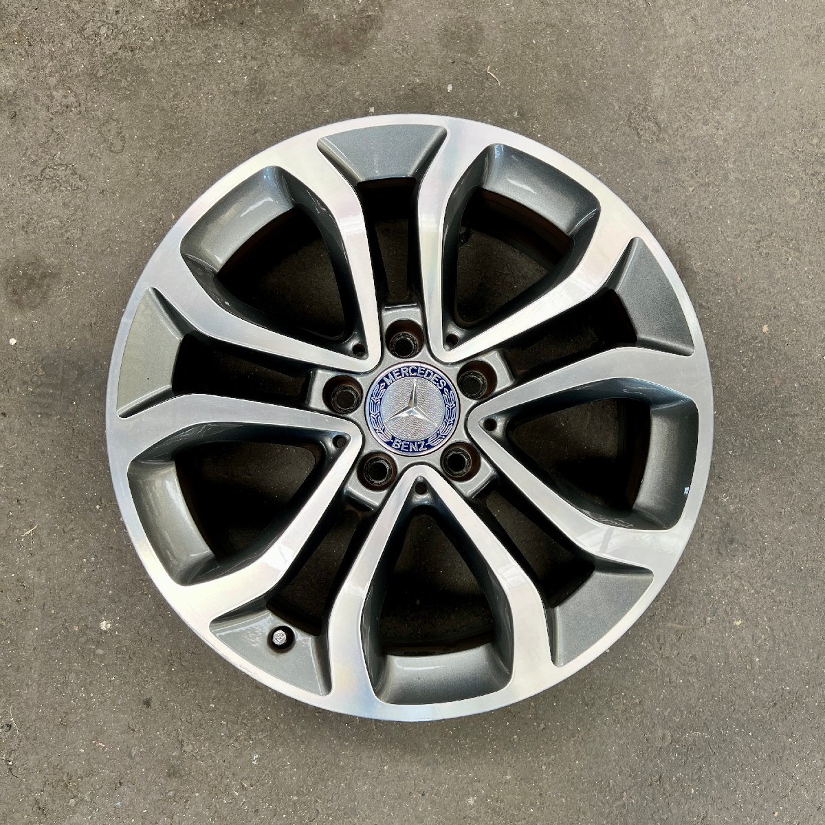 Yahoo!オークション - 純正ホイール1本 ベンツCクラス(W205) A20540102...