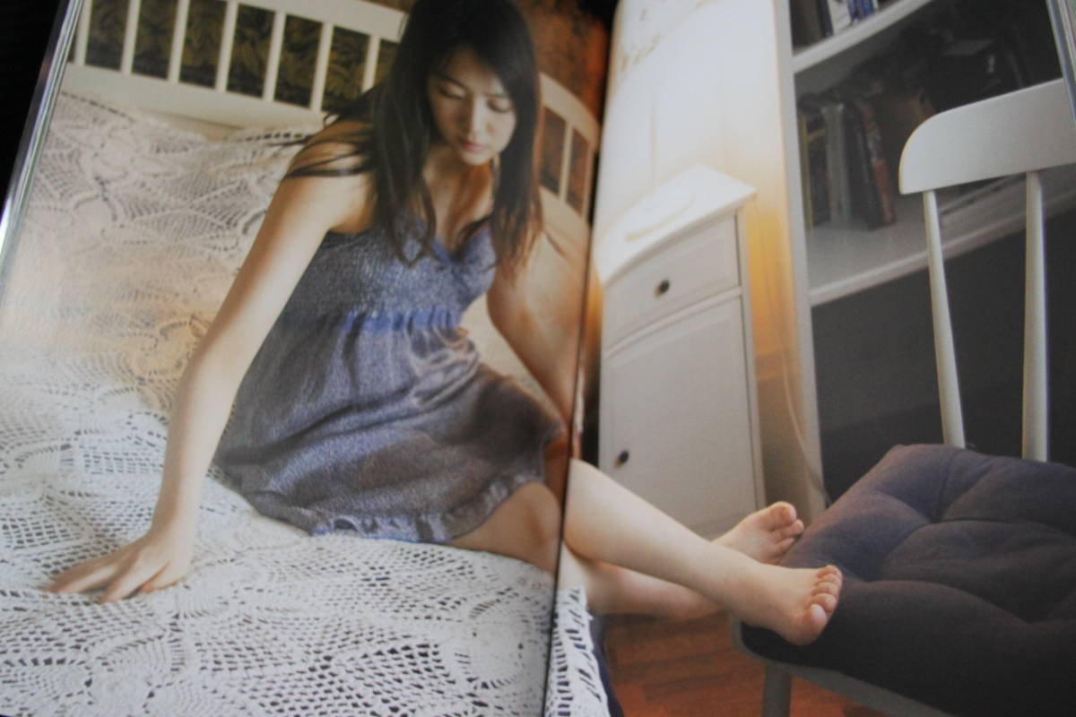 Yahoo オークション <中山莉子の写真集 >帯・生写真付き 中山莉子