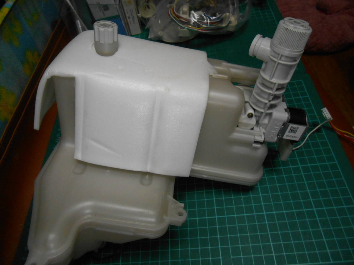 Yahoo!オークション - LIXIL CW-K121 タンクユニット 各パーツ 修理部...