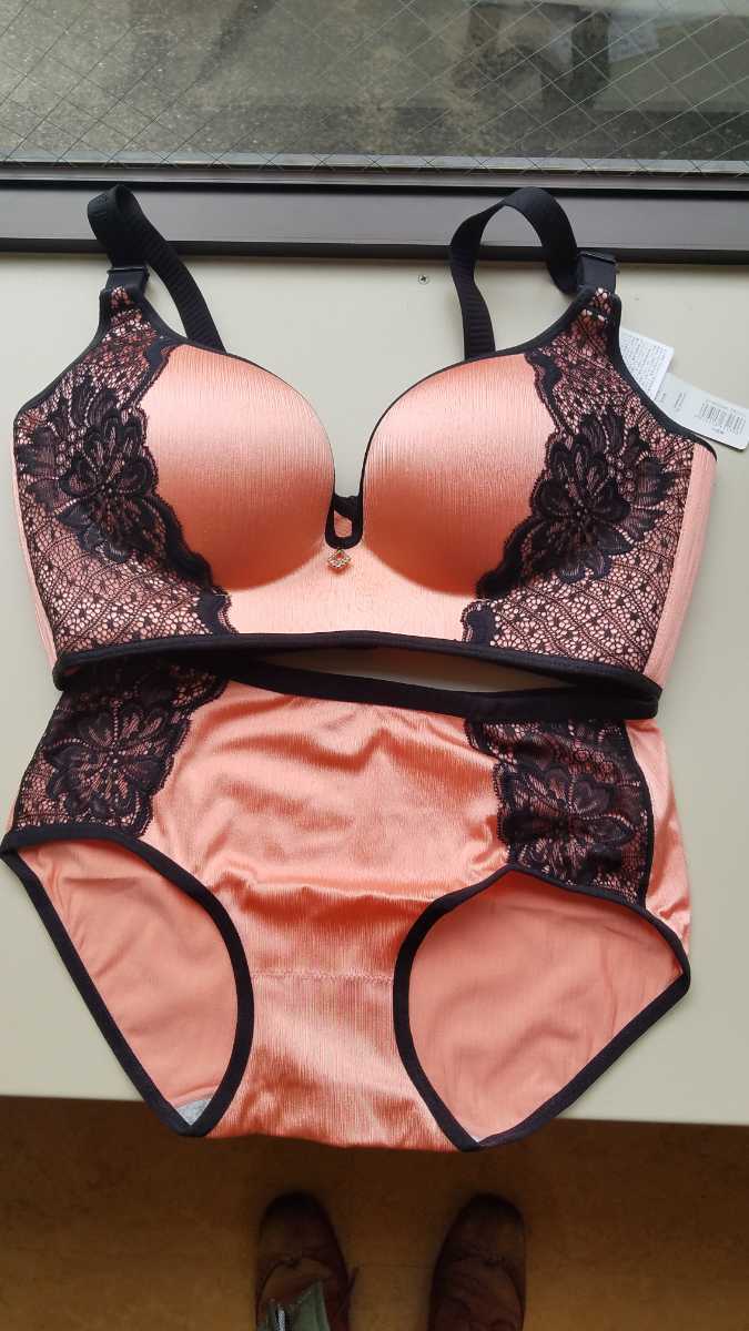 Yahoo!オークション - ブラジャーショーツセットB85