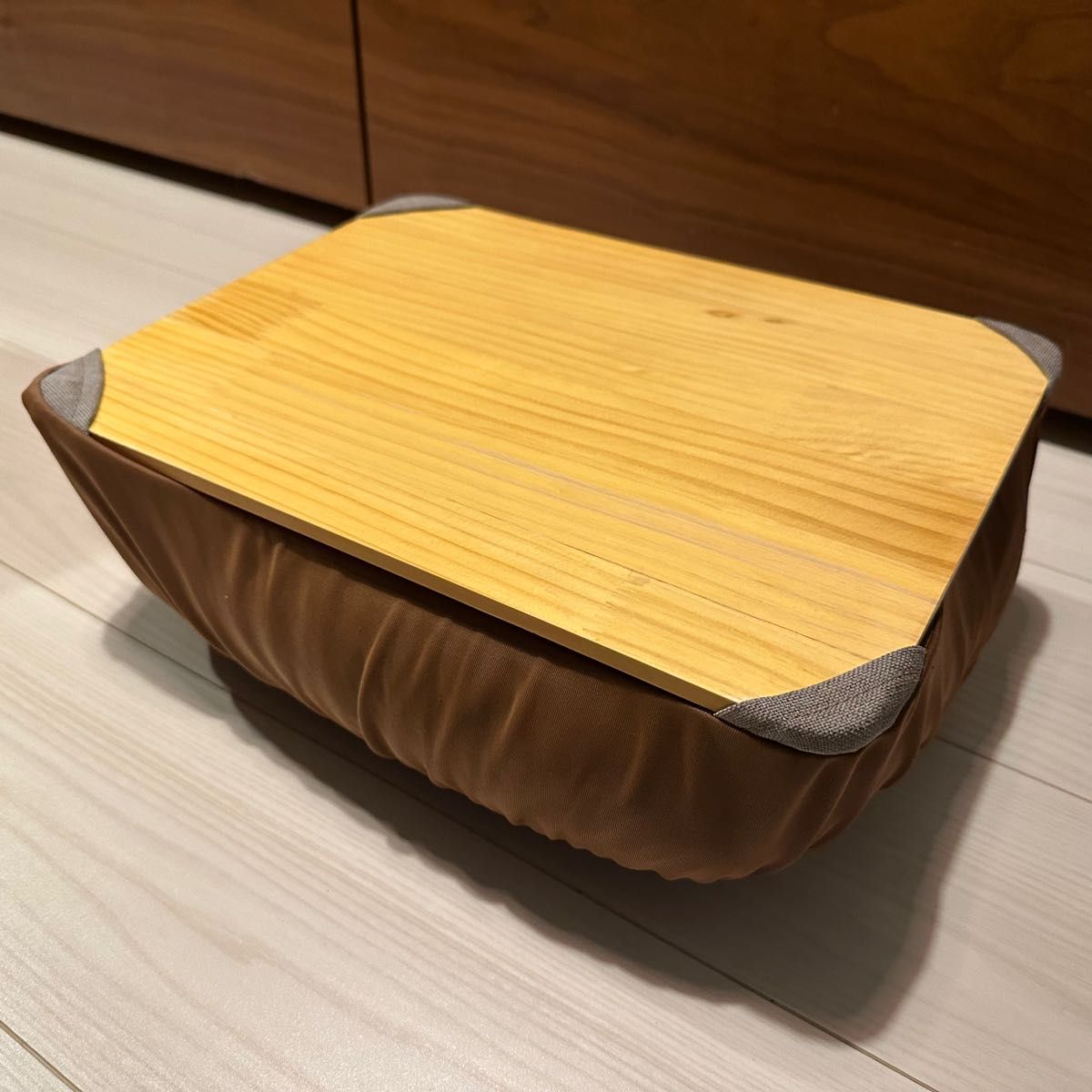 山善 膝上テーブル クッションテーブル YAMAZEN AHT-3526(BR) くっしょんテーブル ブラウン ビーズクッション｜PayPayフリマ