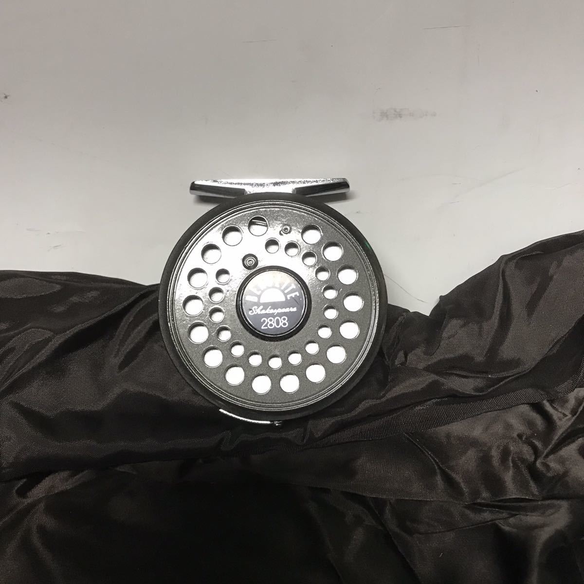 Yahoo!オークション - Shakespeare BEAULITE 2808 フライリール シェイ...