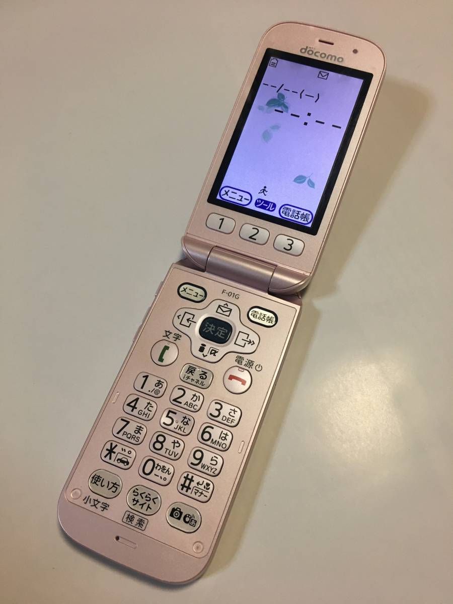 Yahoo!オークション - docomo らくらくホン ベーシック4 F-01G ピンク ...