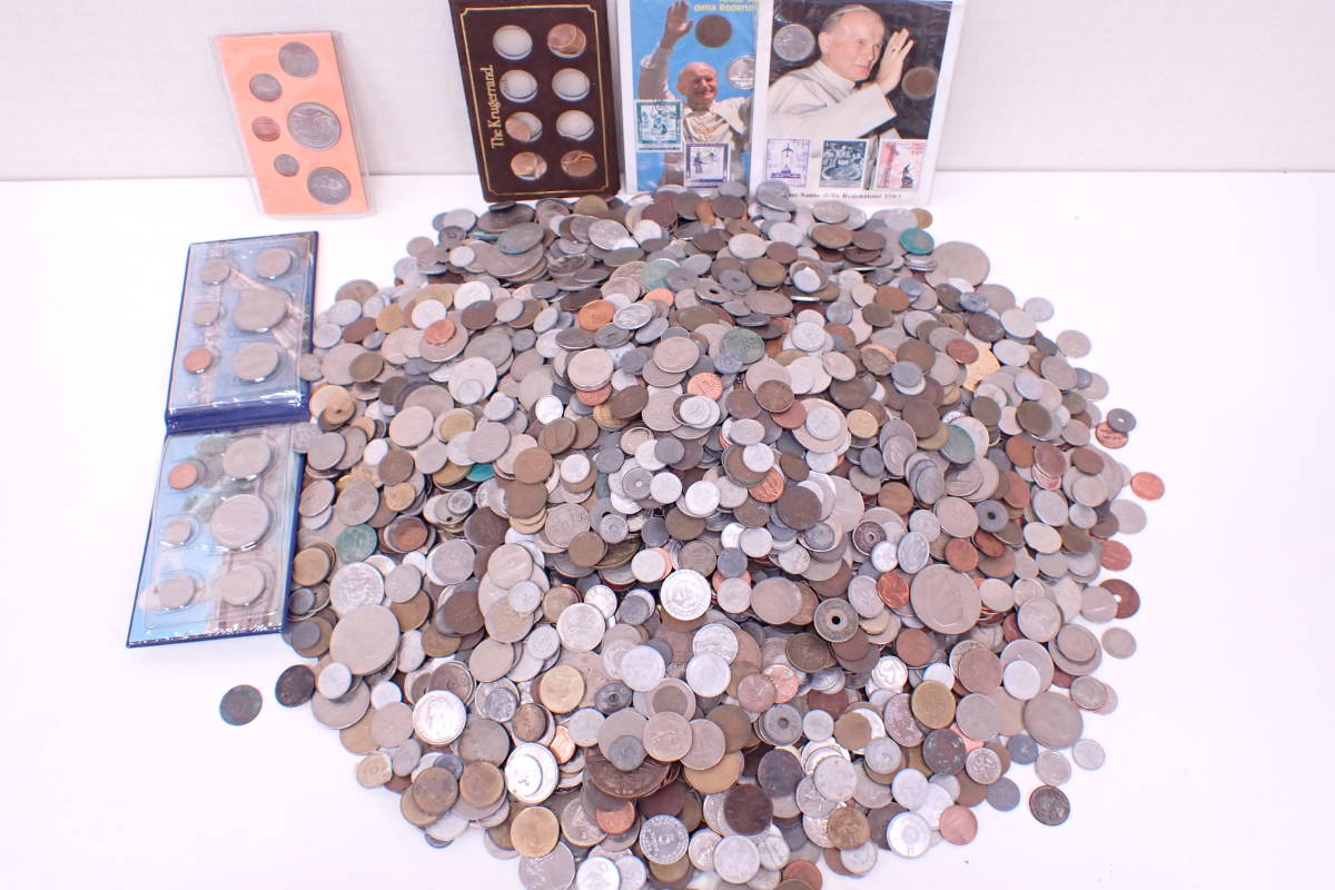 Yahoo!オークション - 1円～ 世界中のコイン 総重量約19kg分 超大量セ...