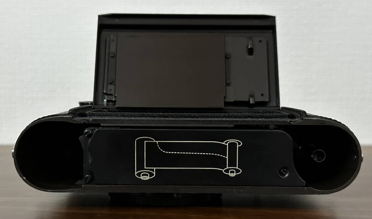 ライカ Leica M2 ブラックペイント 後塗り ライカ Leica M2 ブラックペイント 後塗り