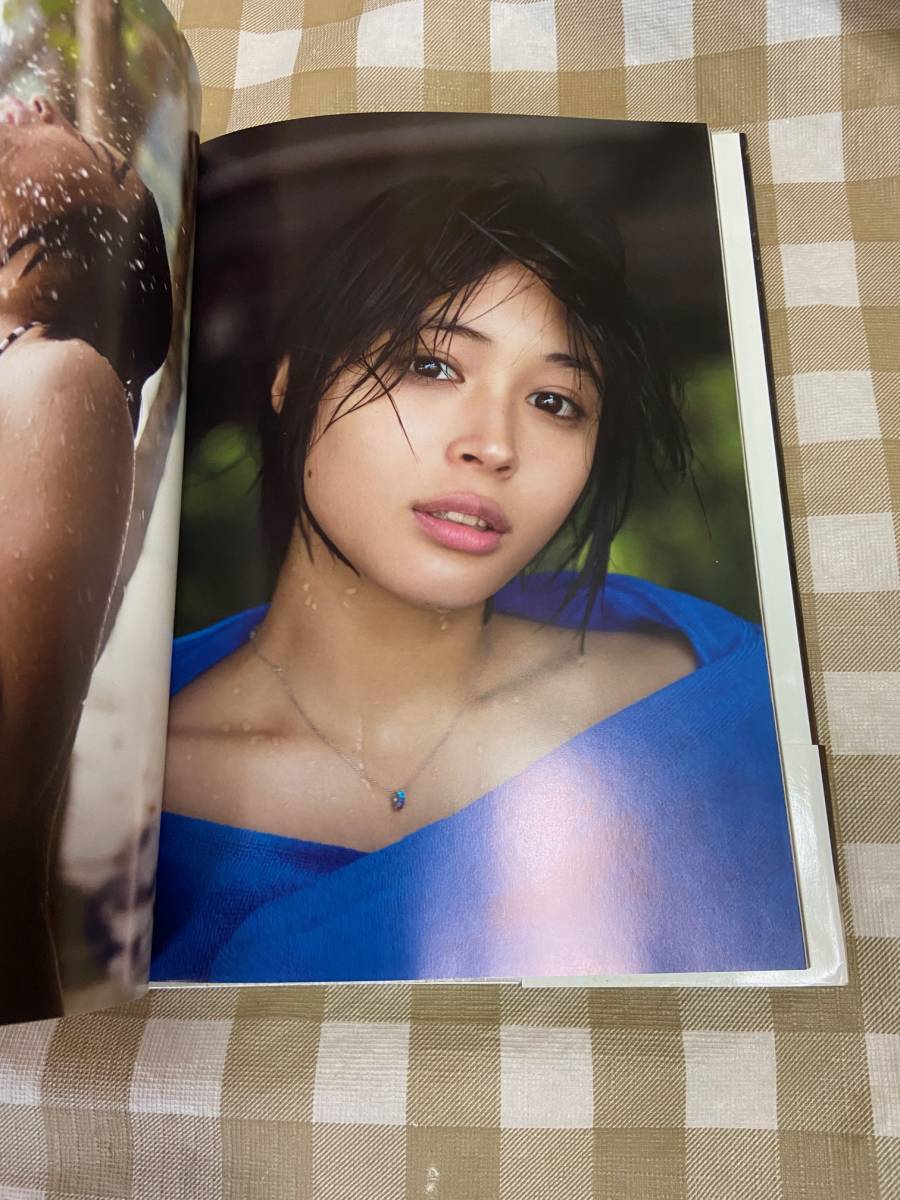 Yahoo!オークション - 広瀬アリス ファースト写真集 ALICE