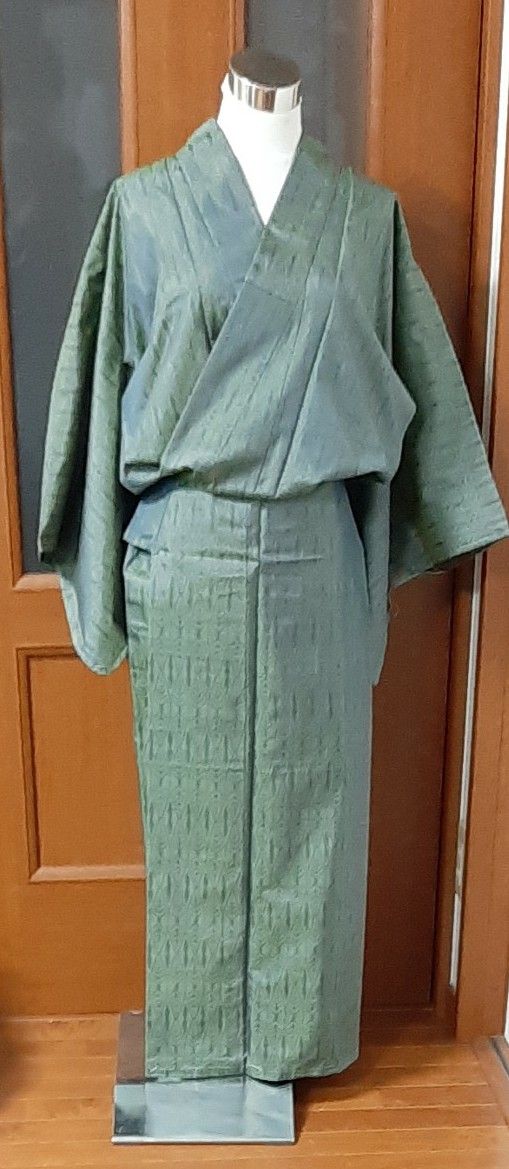 新品 しつけ付き 正絹 袷 紬 玉虫色 着物|Yahoo!フリマ(旧 新品 しつけ付き 正絹 袷 紬 玉虫色 着物|Yahoo!フリマ(旧