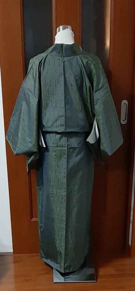 新品 しつけ付き 正絹 袷 紬 玉虫色 着物|Yahoo!フリマ(旧 新品 しつけ付き 正絹 袷 紬 玉虫色 着物|Yahoo!フリマ(旧