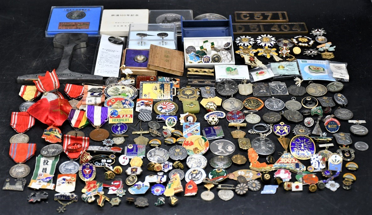 Yahoo!オークション - NY5-25【現状品】鉄道・バッジまとめ 記念メダル...