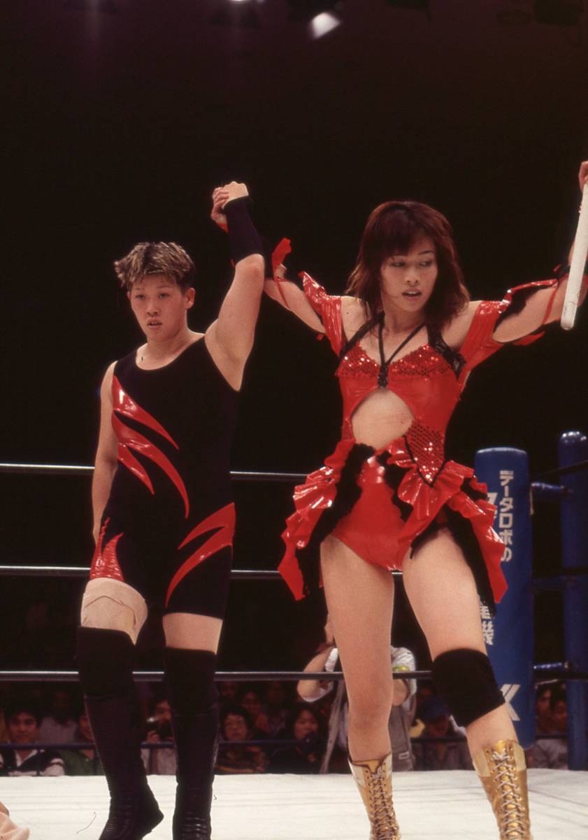 Yahoo!オークション - JWPプロレス 白鳥智香子 Lサイズセット