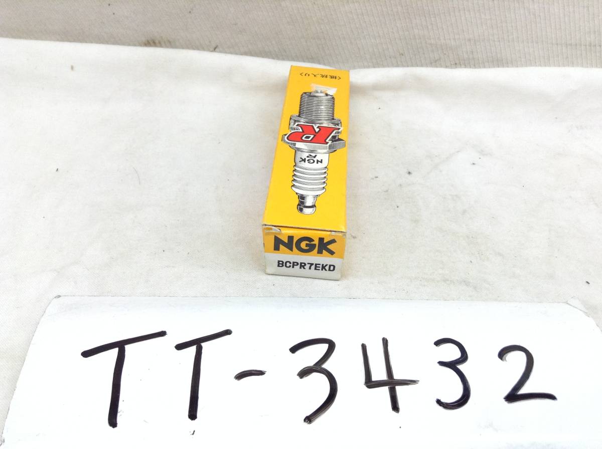 Yahoo!オークション - TT-3432 NGK BCPR7EKD スパークプラグ 未使用 即...
