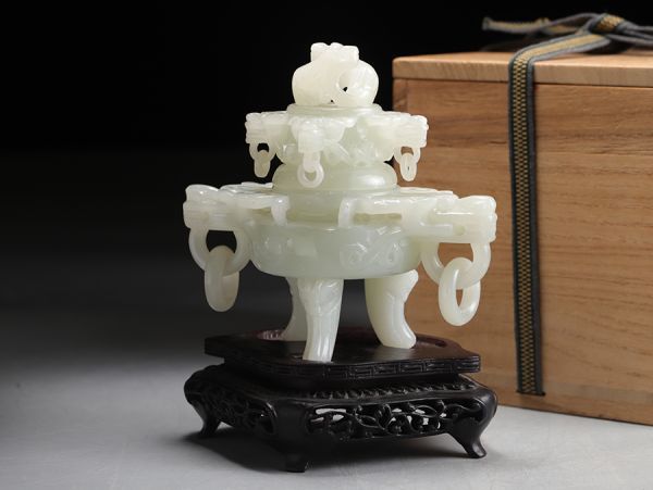 Yahoo!オークション - V355. 中国古玩 白玉 遊環耳付 三脚 香炉 唐木台...