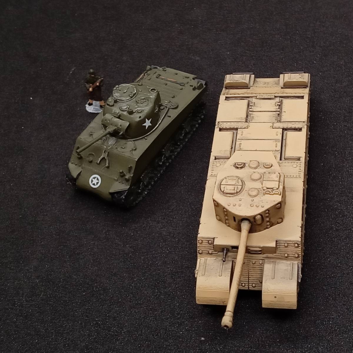 Yahoo!オークション - 完成品1/144 TOG2重戦車 ”古き良き時代の男た...