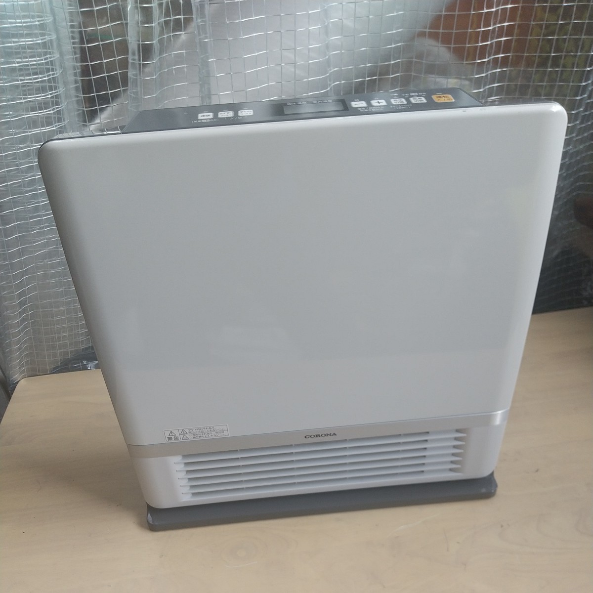Yahoo!オークション - e 数回のみ使用 動作OK CORONA 温水ルームヒータ...