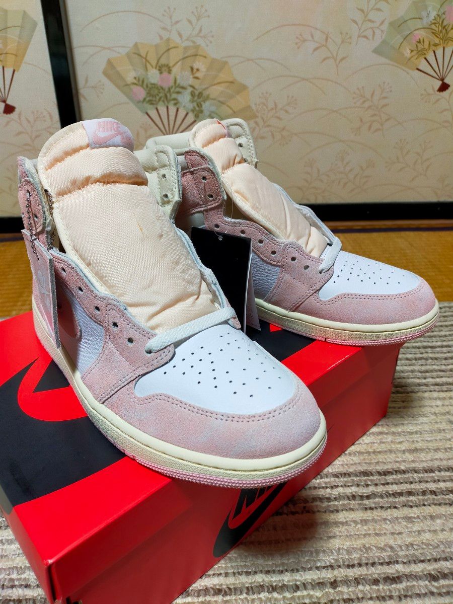 ナイキ ウィメンズ エアジョーダン1 レトロ ハイ OG ナイキ ウィメンズ エアジョーダン1 レトロ ハイ OG