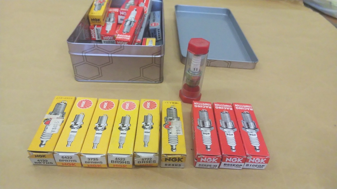 Yahoo!オークション - NGK プラグ 各種 (10本)未使用品