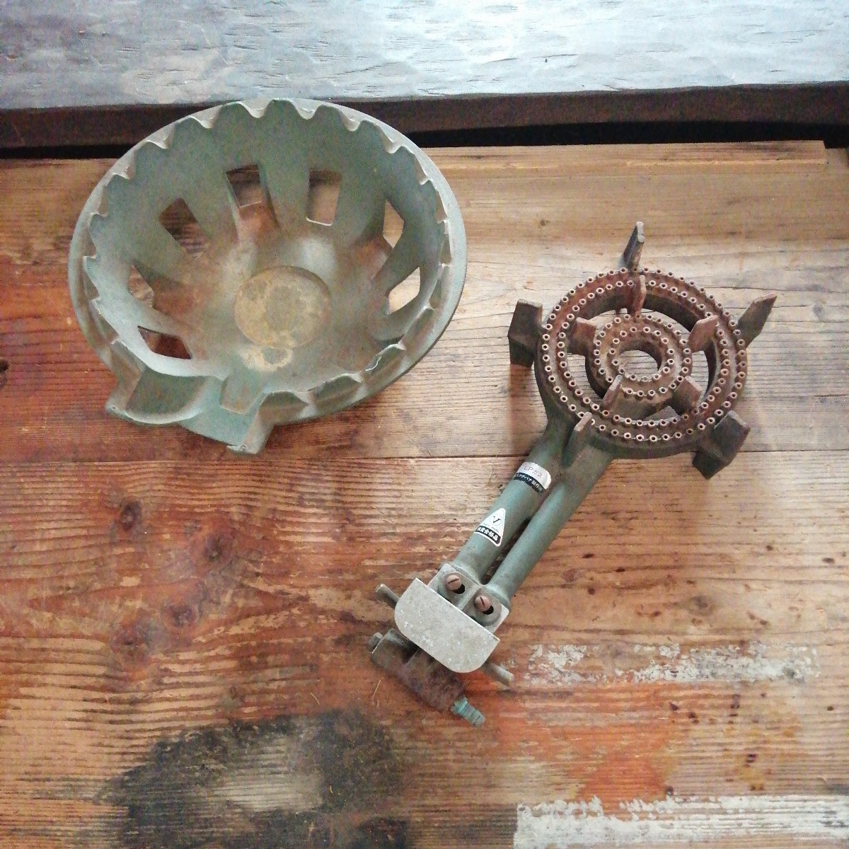 タチバナ製作所 LPガスコンロ CNK 鋳物 全体約直径33××11.5×奥行52cm 業務用 厨房機器 ガスコンロ(コンロ)｜売買されたオークション情報、yahooの商品情報をアーカイブ公開 ...