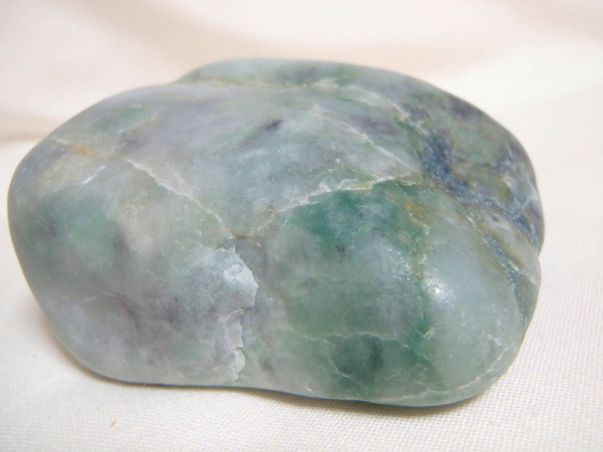 Yahoo!オークション - 糸魚川 翡翠 ヒスイ 413 濃緑 137g 原石 鉱物