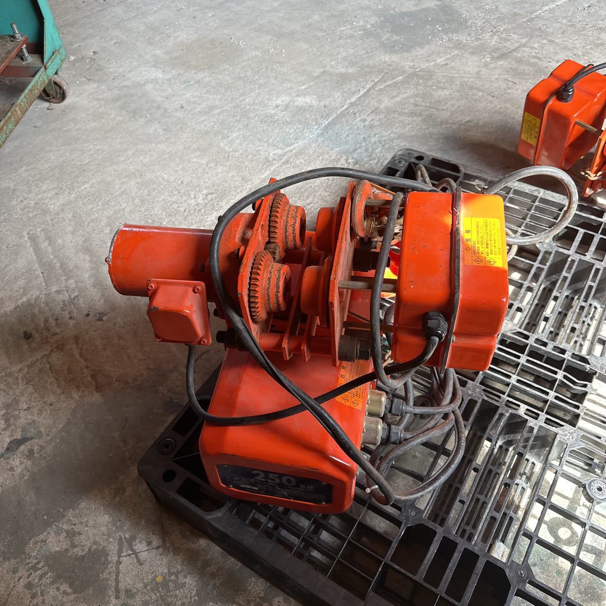 Yahoo!オークション - NITCHI ホイスト 三相 200v 250kg