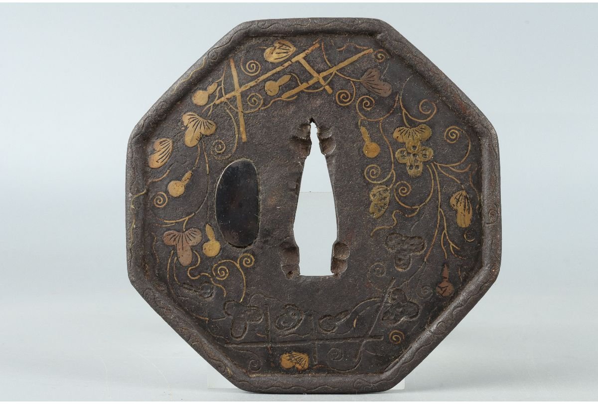 URA 刀剣美術/鉄地金象嵌瓢箪図八角形鍔/106g/12-6-25 検索 骨董/鍔/鐔/日本刀/刀装具/縁頭/目貫(鍔、刀装具)｜売買されたオークション情報、yahooの商品情報をアーカイブ ...