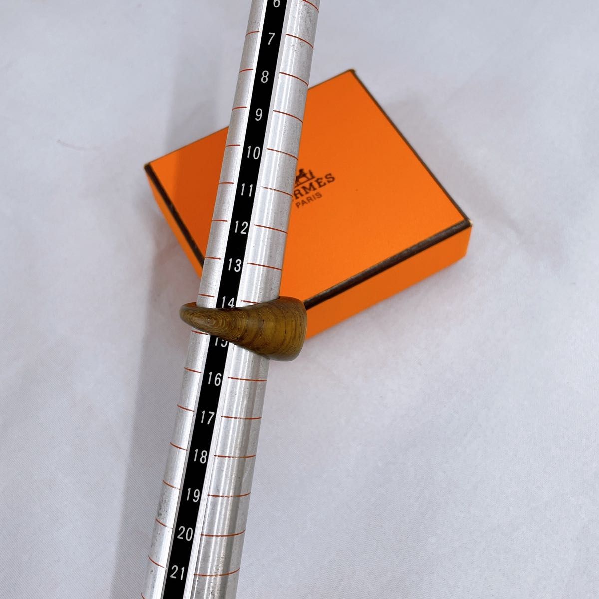 エルメス HERMES セリエ ウッドリング 木 指輪 #14 5〜#15相当 エルメス HERMES セリエ ウッドリング 木 指輪 #14 5〜#15相当