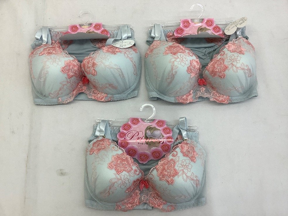 Yahoo!オークション - ブラジャーショーツセット 3点 サイズG70M/アン...