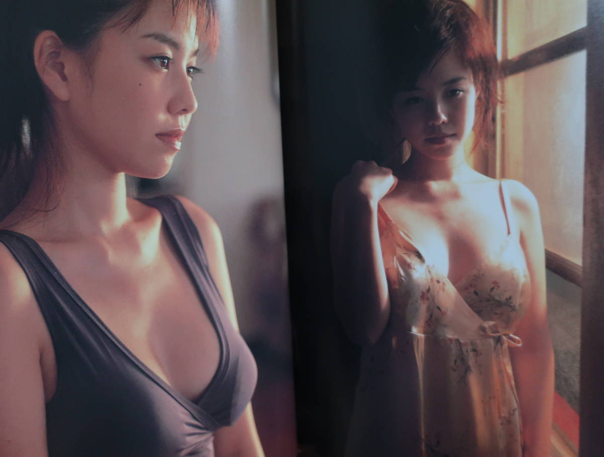 Yahoo!オークション - 秋元綾香写真集 Saruパラ/CLOSE TO AYAKA 複数落...