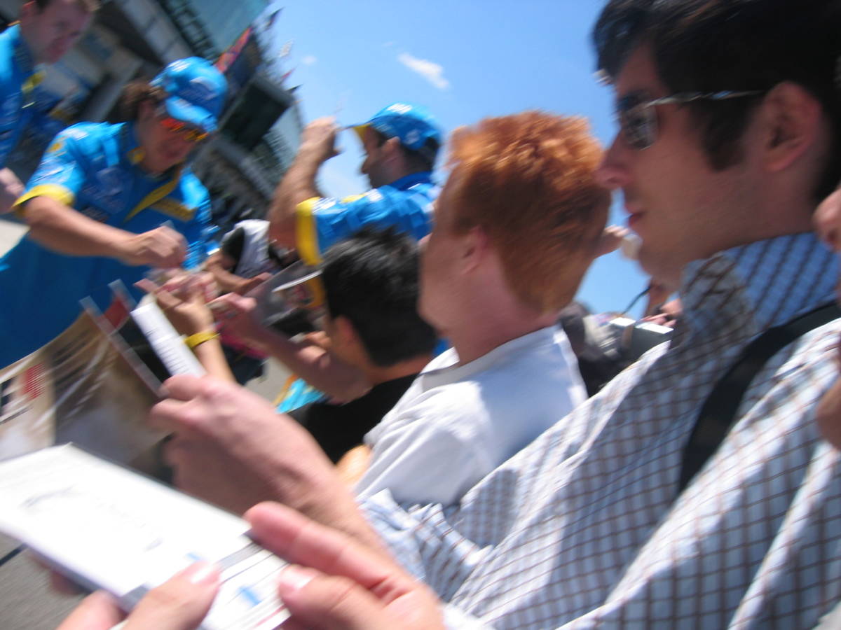 Yahoo!オークション - 直筆サイン入り 1/43 ルノー R24 アロンソ 2004 ...