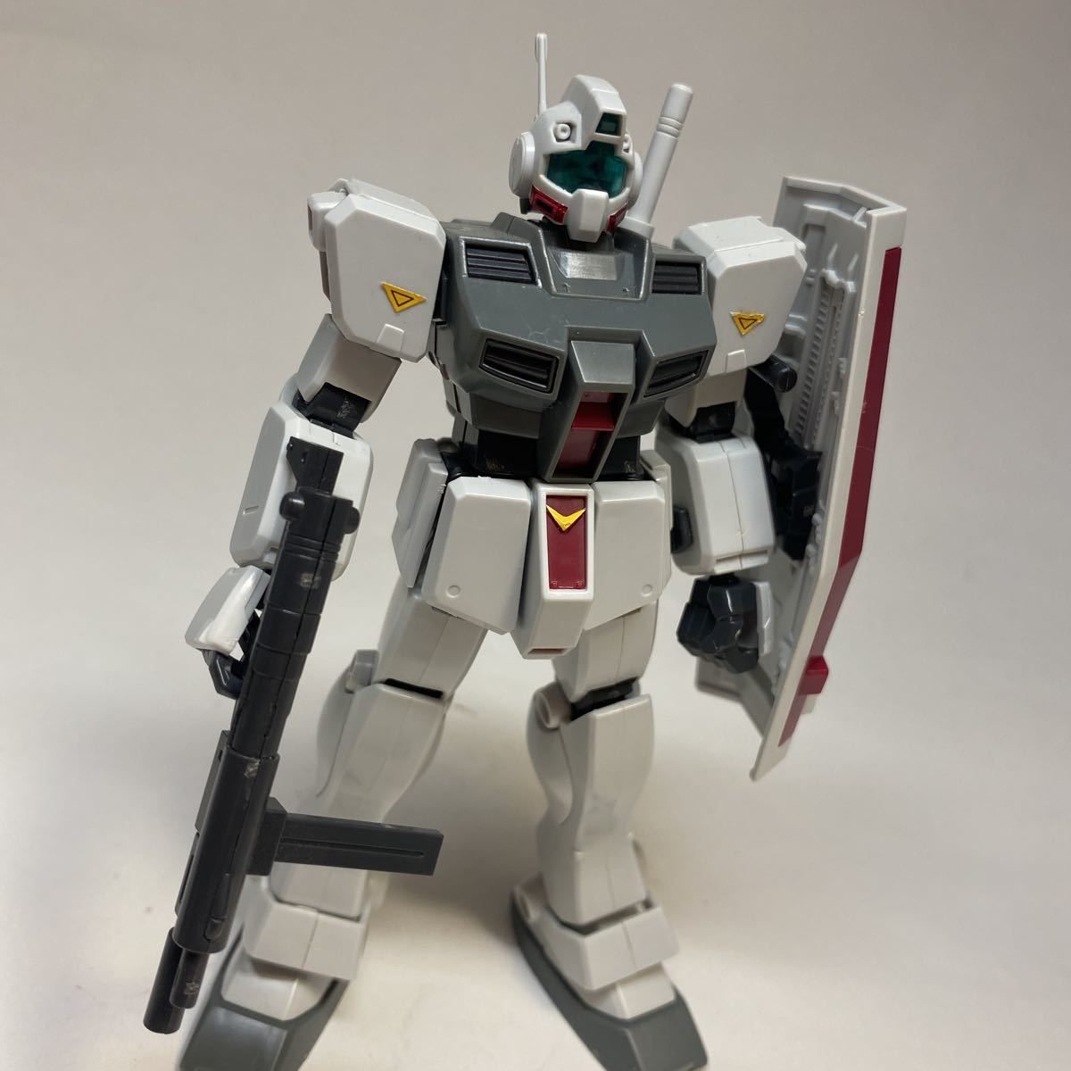 Yahoo!オークション - HG RGM-79D ジム寒冷地仕様 完成品 ガンダム ガ...