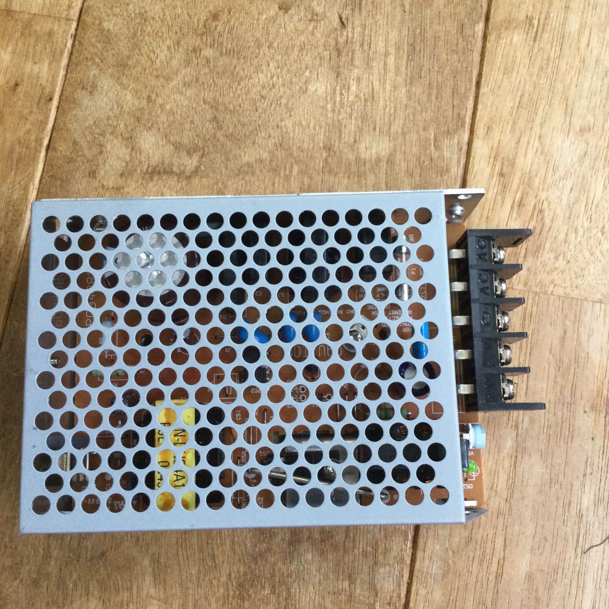 Yahoo!オークション - スイッチング電源 50W DC24V 2.3A出力 AC85～132...