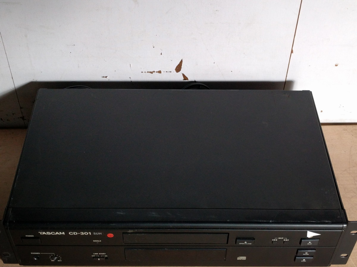 Yahoo!オークション - HR6-236 TASCAMプロ用CDプレーヤーCD-301