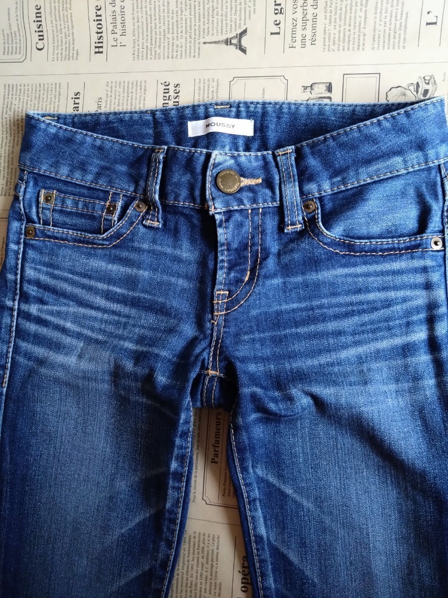 人気のMOUSSY マウジー ストレッチスキニーデニム 25インチ 定番 人気のMOUSSY マウジー ストレッチスキニーデニム 25インチ 定番