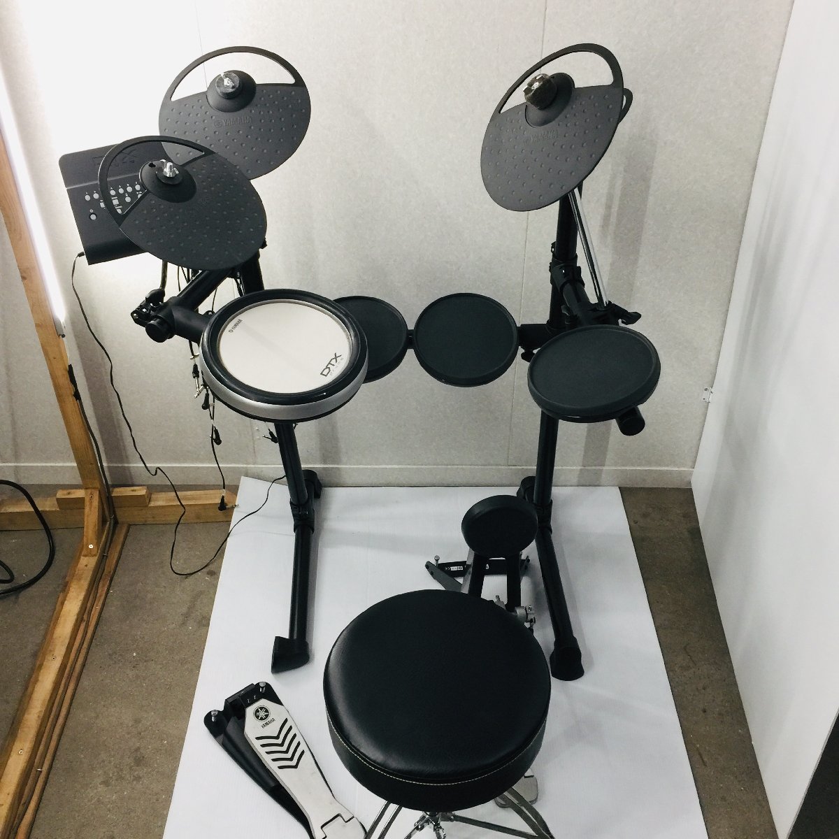 ジャンク品 通電OK YAMAHA TAMA 電子ドラムセット ELECTRONIC DRUM KIT ドラムチェア DTX PA-3C PA-130 GB T/g50621/6/21.1 ...