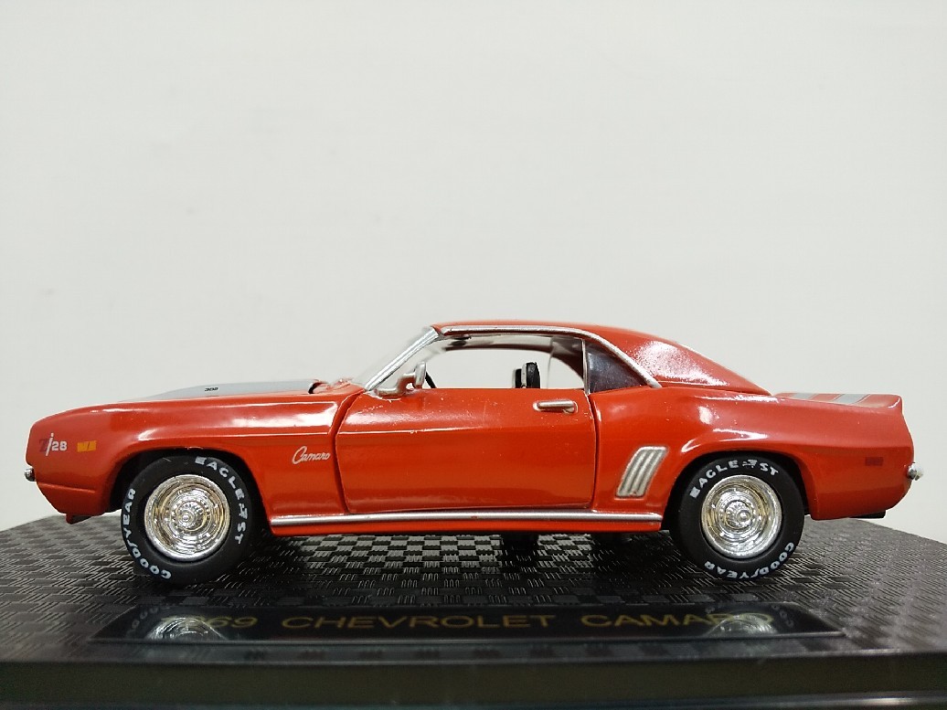 Yahoo!オークション - ROAD CHAMPSロードチャンプス 1/43 1969 CHEVRO...
