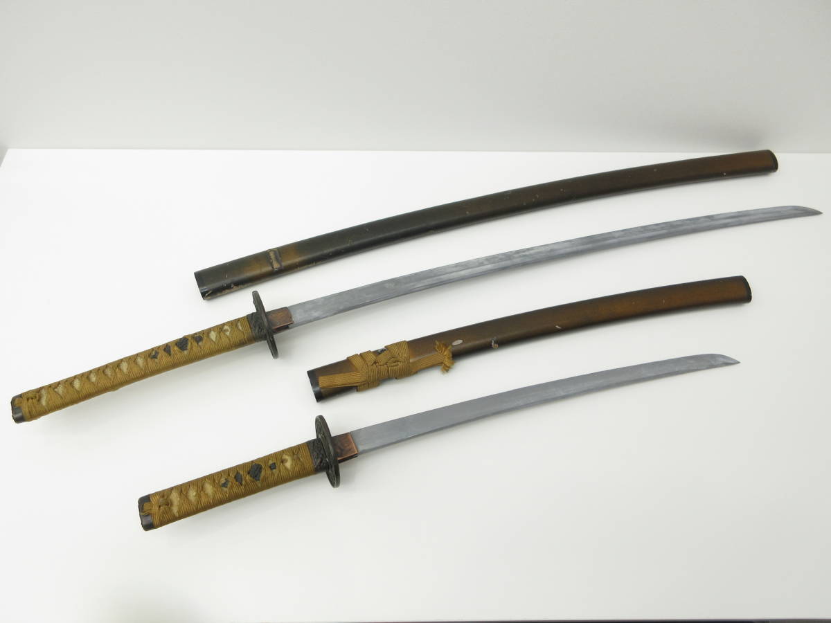 Yahoo!オークション - 骨董祭 模造刀 打刀 全長約100cm 脇差 全長約66c...