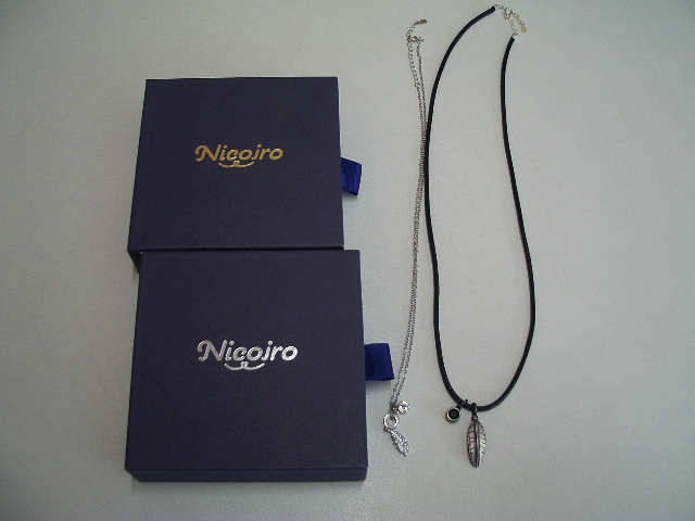 Yahoo!オークション - Nicoiro ペアネックレス 羽