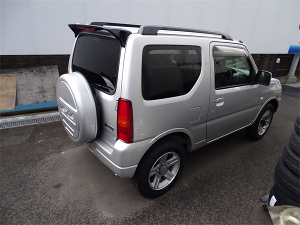 代購代標第一品牌－樂淘letao－未使用 1点 取り付け動画付 ジムニージムニーシエラ JB23 JB43 リアスポイラー ゲート 光沢ブラック 艶あり黒 20発 LED ハイマウント付き