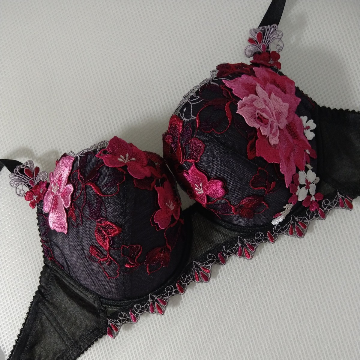 Yahoo!オークション - ワコール サルート 補正下着 ブラジャー（G65）1...