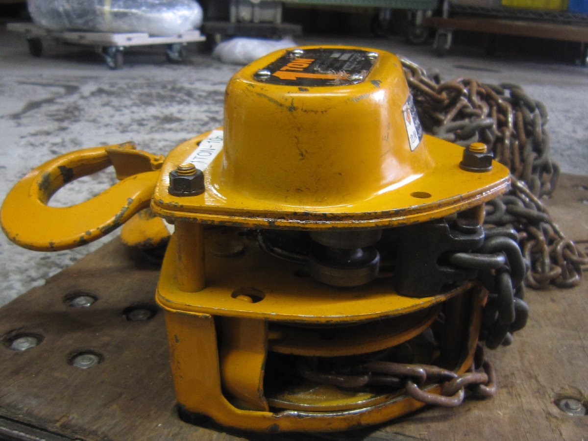 Yahoo!オークション - KITO キトー チェーンブロック 1t [04] 揚程10m ...