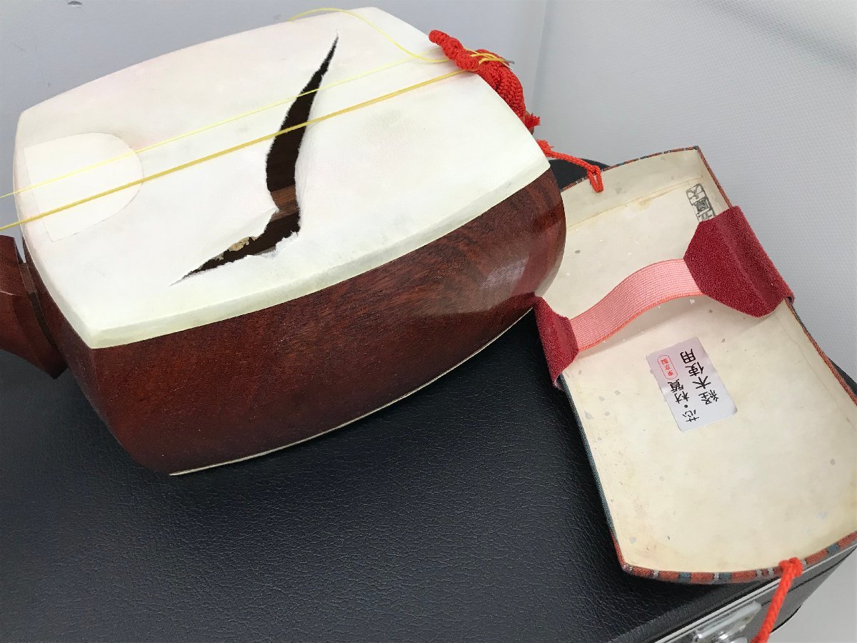 代購代標第一品牌-樂淘letao-三味線 ハードケース&撥付き 経木使用 五厘大 和楽器 弦楽器 民謡 民芸 バチ付 破れあり ジャンク扱い