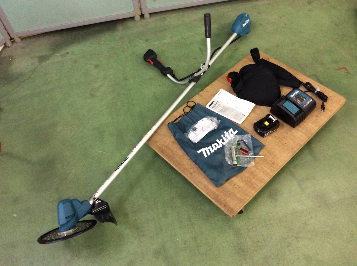 Yahoo!オークション - 【TH-8174】中古美品 makita マキタ 充電式刈払...