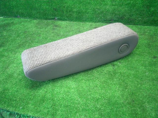 Yahoo!オークション - N－BOX DBA-JF3 アームレスト NH731P 81180-...
