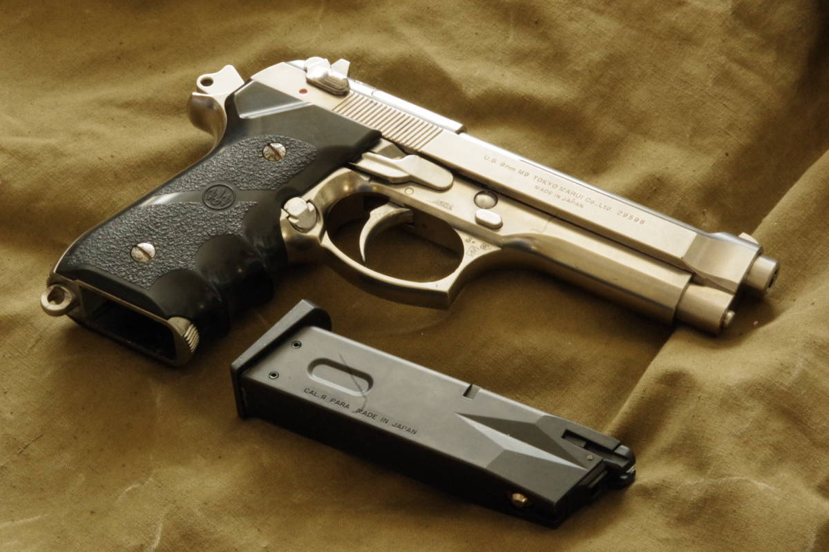 Yahoo!オークション - 東京マルイ ベレッタF92コンバットマスターm9 ガ...