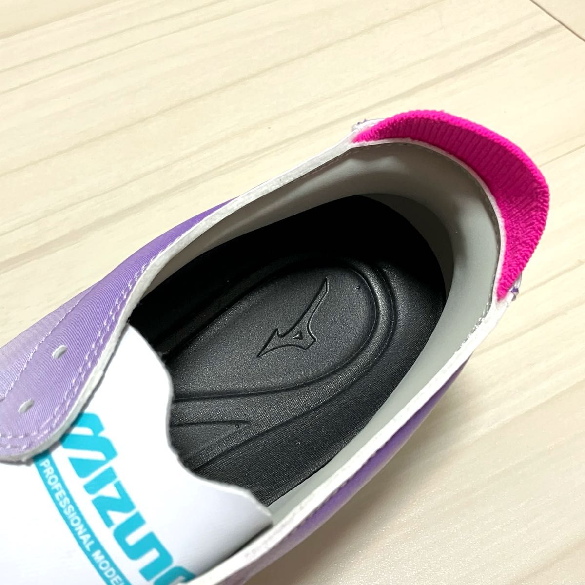 新品 日本未発売 MIZUNO ミズノ モレリアネオ3 プロ AG 26 5cm 新品 日本未発売 MIZUNO ミズノ モレリアネオ3 プロ AG 26 5cm