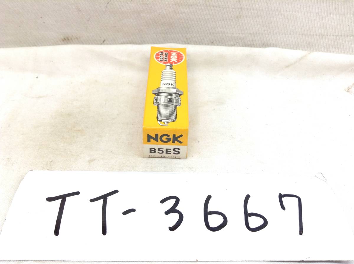 Yahoo!オークション - TT-3667 NGK B5ES スパークプラグ 未使用 即決品...