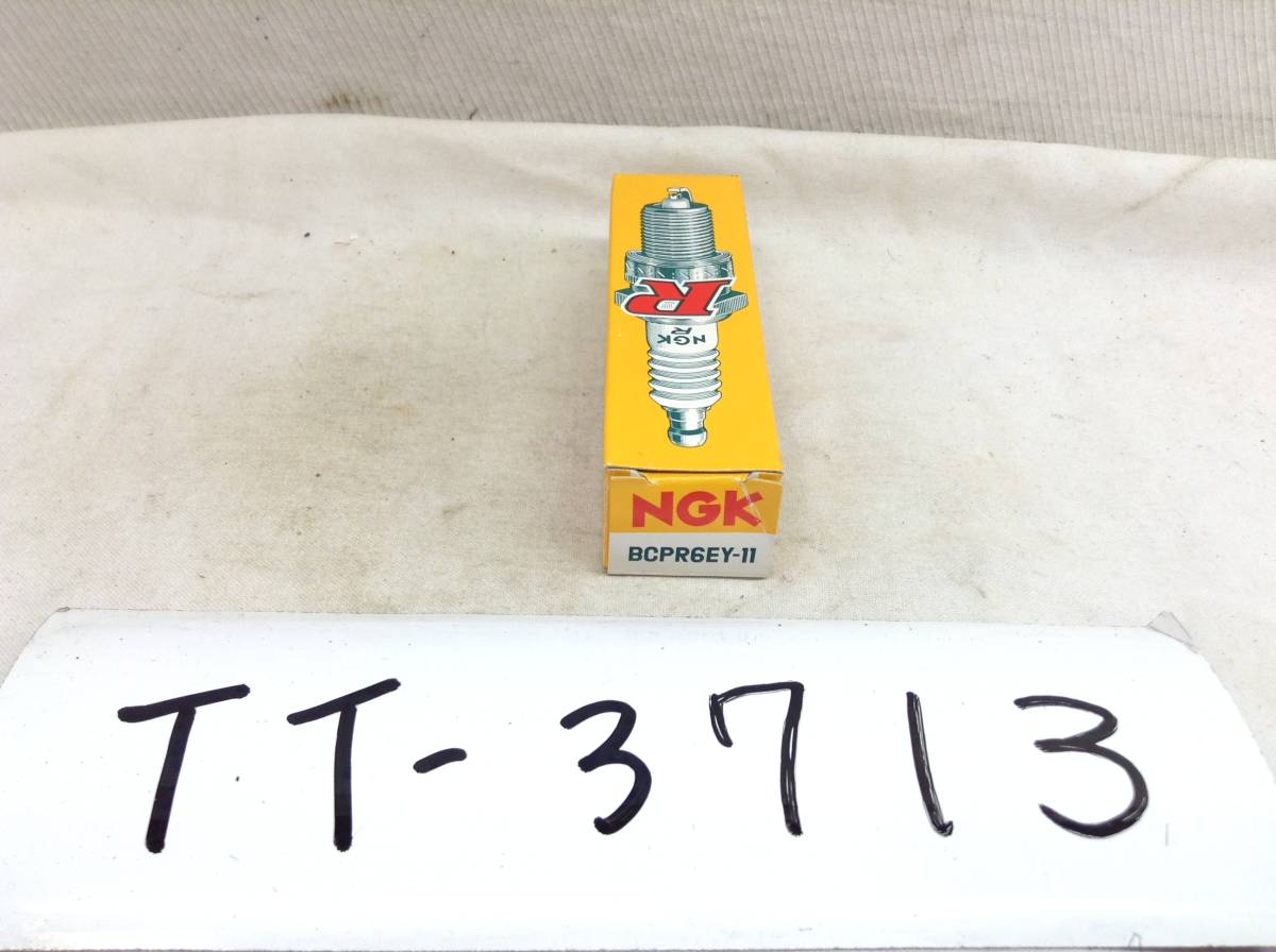 Yahoo!オークション - TT-3713 NGK BCPR6EY-11 スパークプラグ 未使用 ...