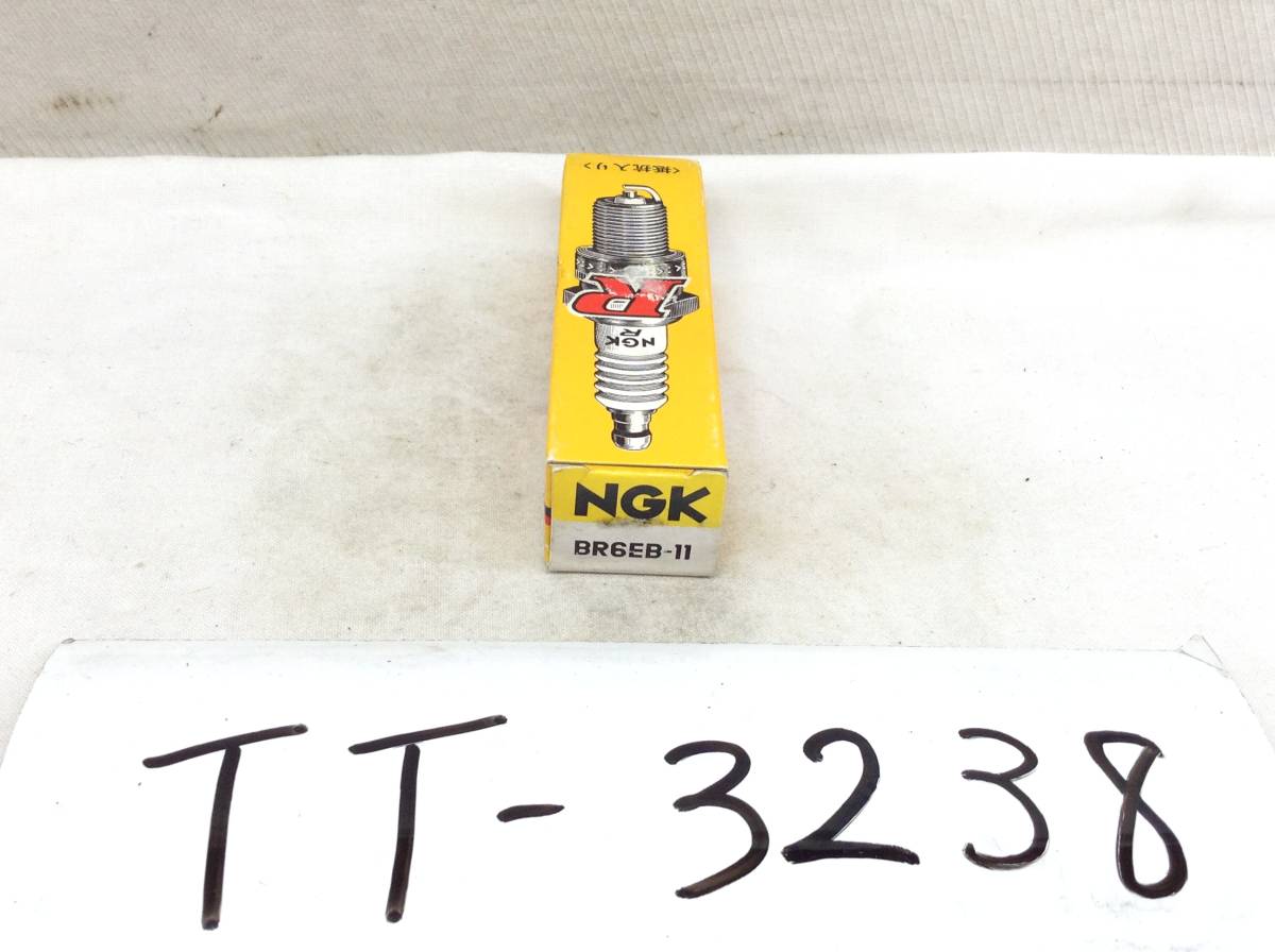 Yahoo!オークション - TT-3238 NGK BR6EB-11 スパークプラグ 未使用 即...