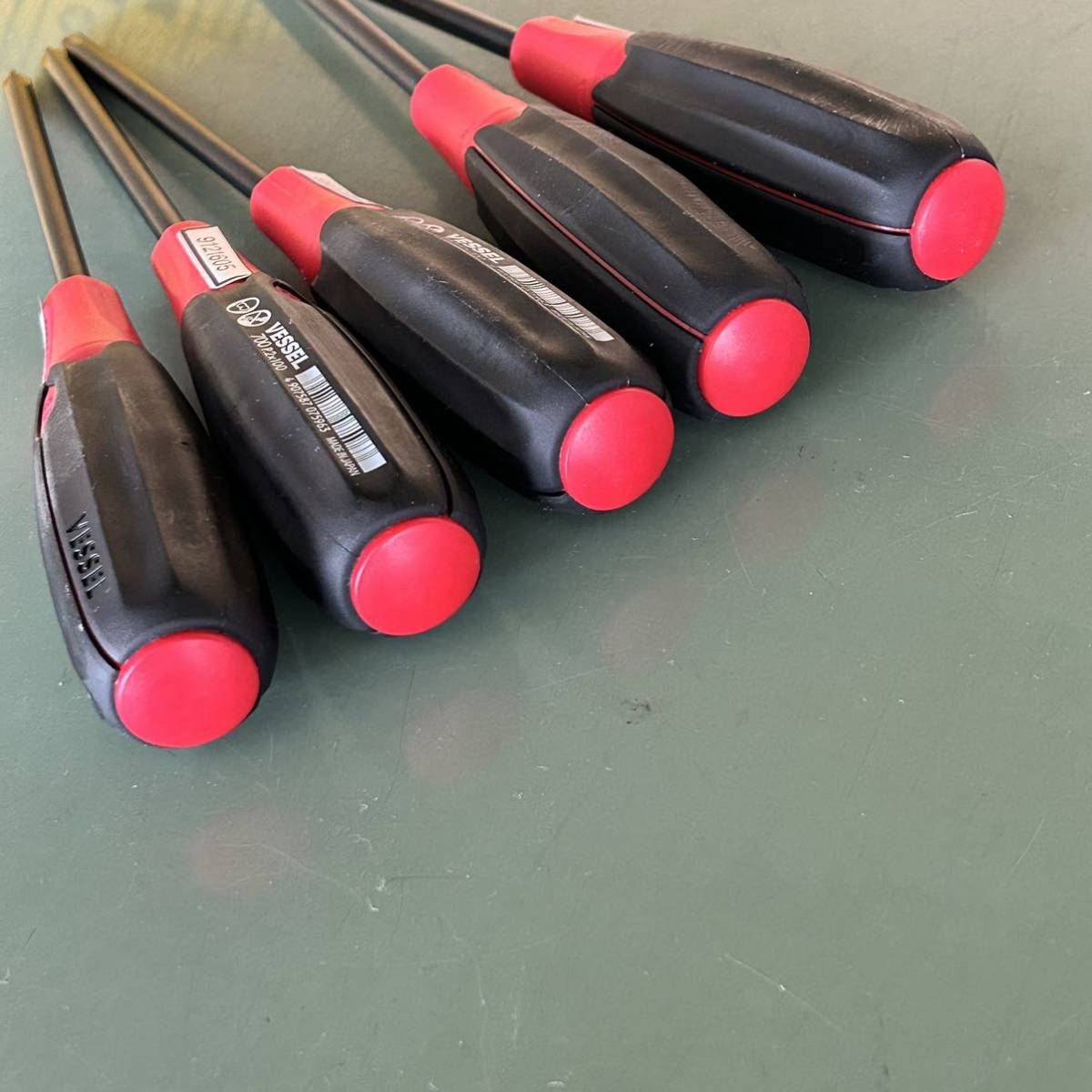 代購代標第一品牌－樂淘letao－100円〜★未使用★ VESSEL スーパークッションドライバー 700 5本纏め売り +2×100 プラス ドライバー 工具 ハンドツール ベッセル