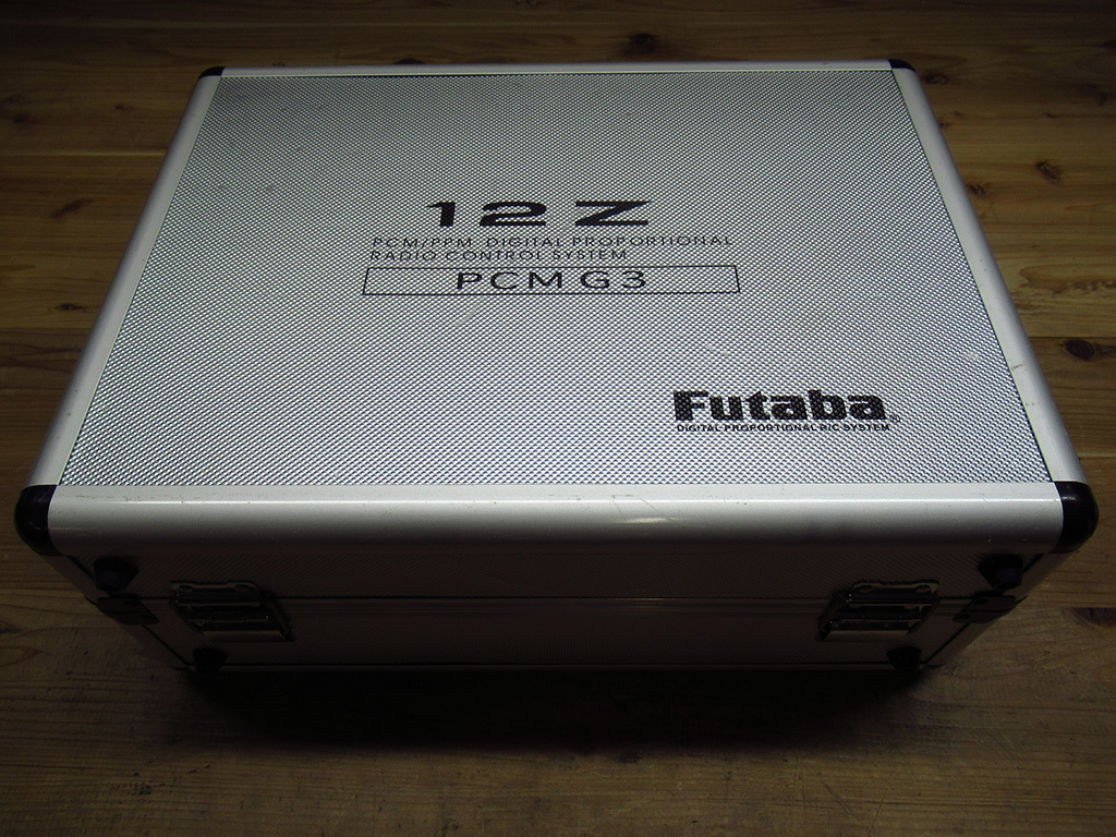 Yahoo!オークション - アタッシュケース 12Z PCM G3 Futaba 42x31x28cm...