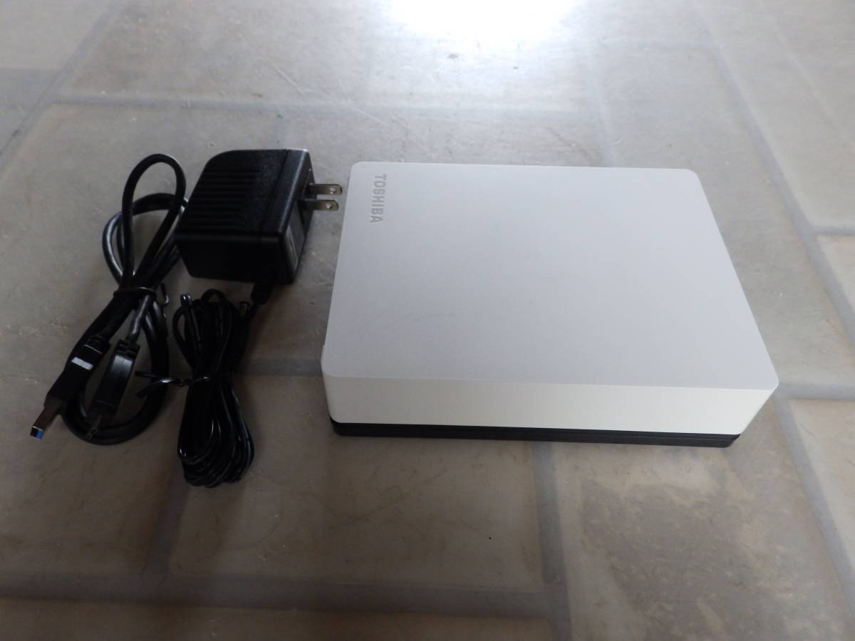 Yahoo!オークション - TOSHIBA AVコマンド USB3.0 2TB HD-EB20TW